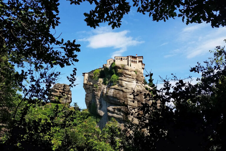 Meteora and Zagori hiking | Self-guided walking holiday
